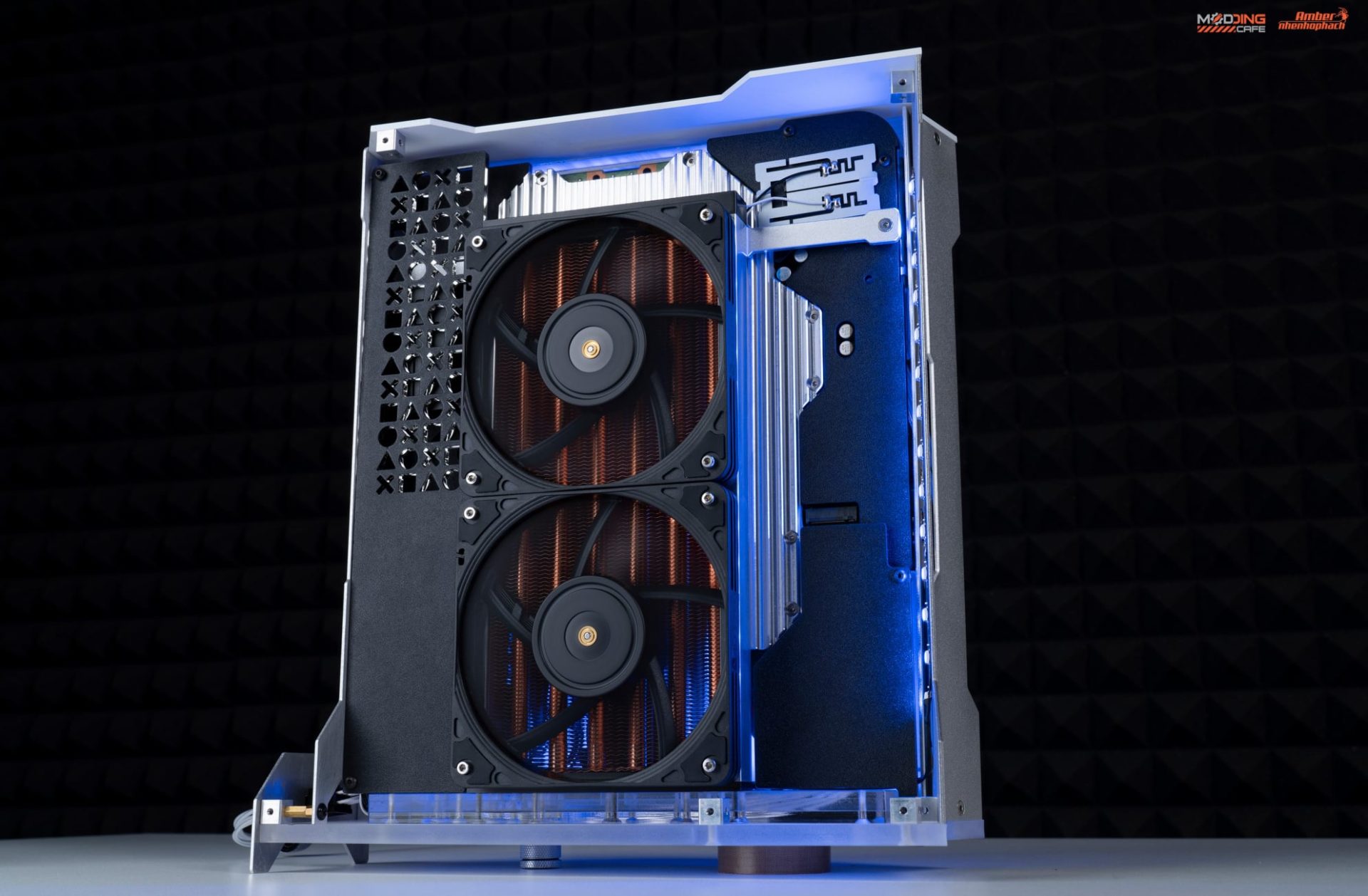 PC modder creates fully functioning water cooled PlayStation 5 | VGC