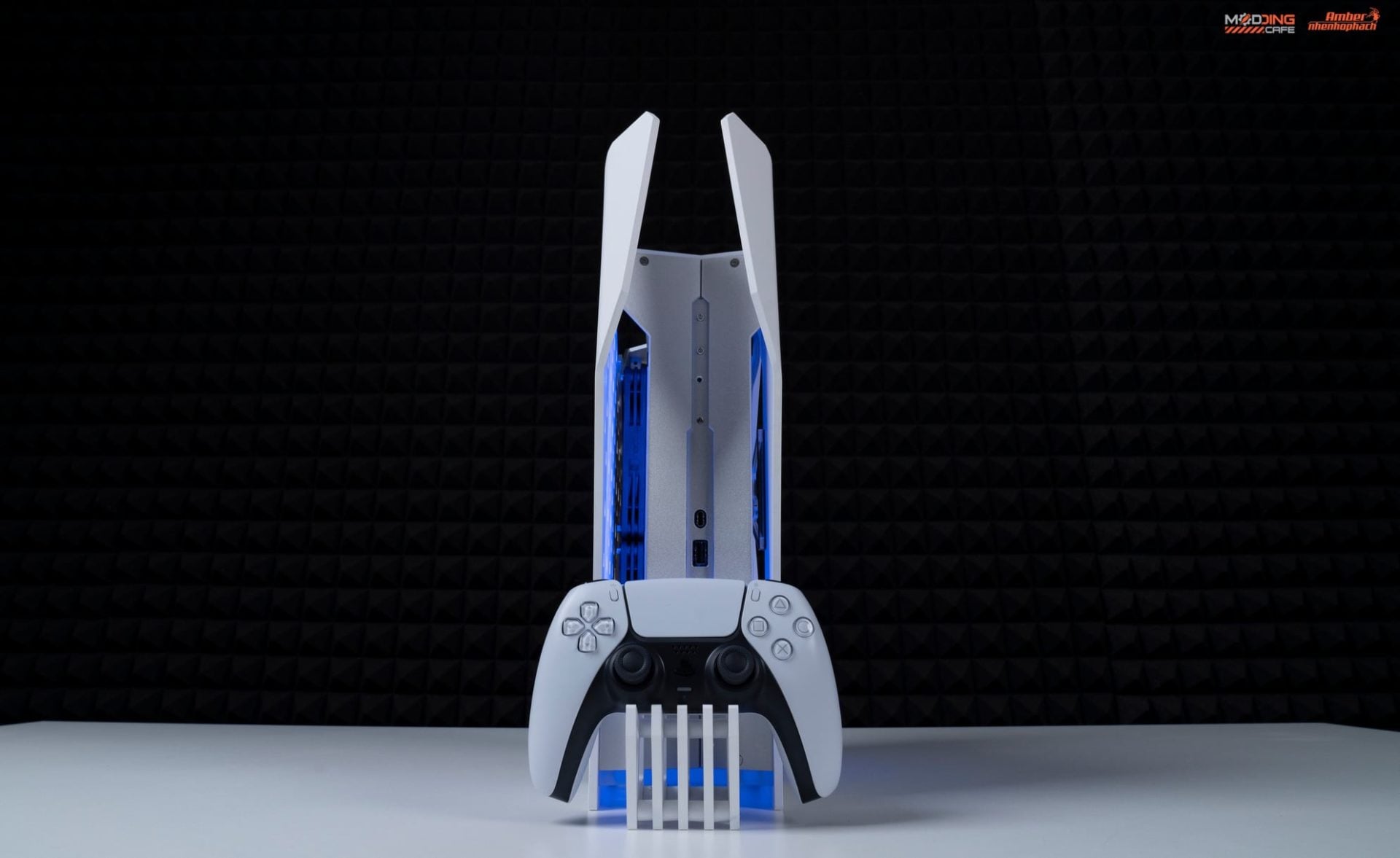 PC modder creates fully functioning water cooled PlayStation 5 | VGC