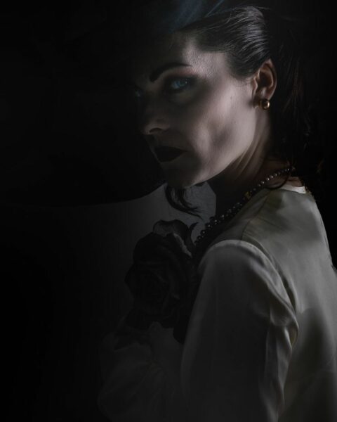 Lady Dimitrescu’s real-life model brings her to life in a new photo ...