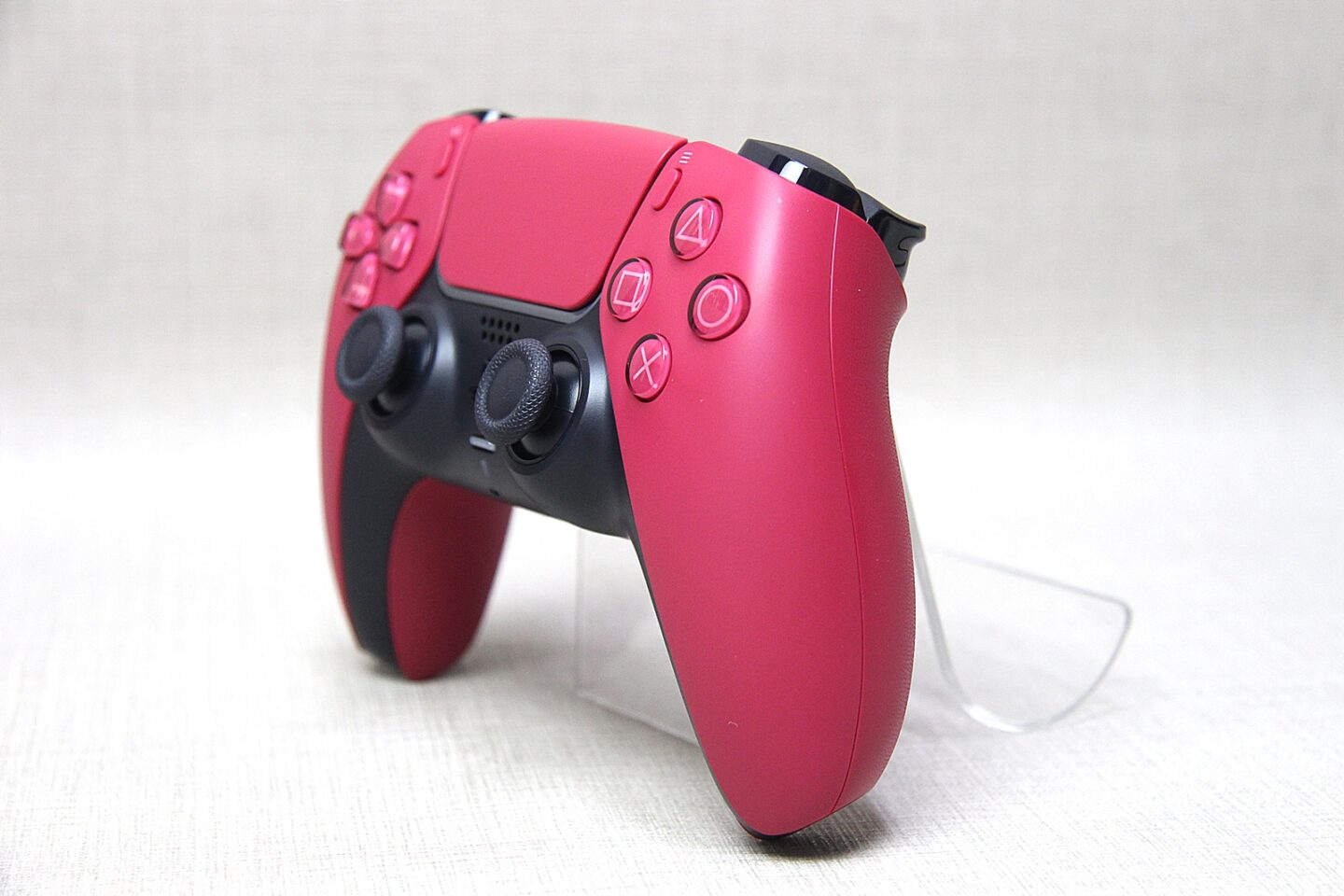 Gallery: Here’s PS5’s new Red and Black DualSense controllers, in the ...