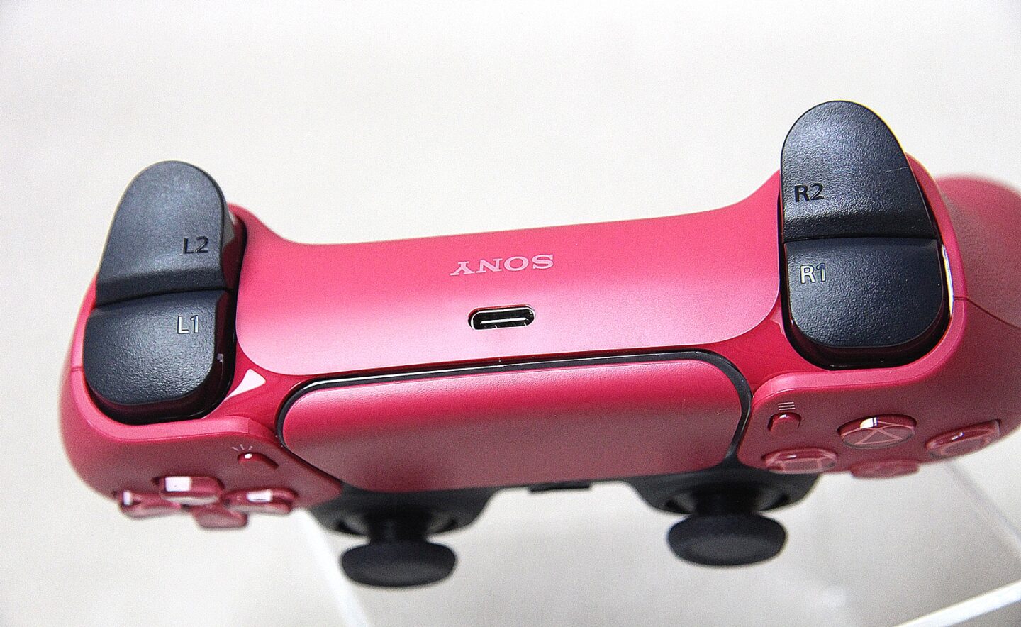 Gallery: Here’s PS5’s new Red and Black DualSense controllers, in the ...