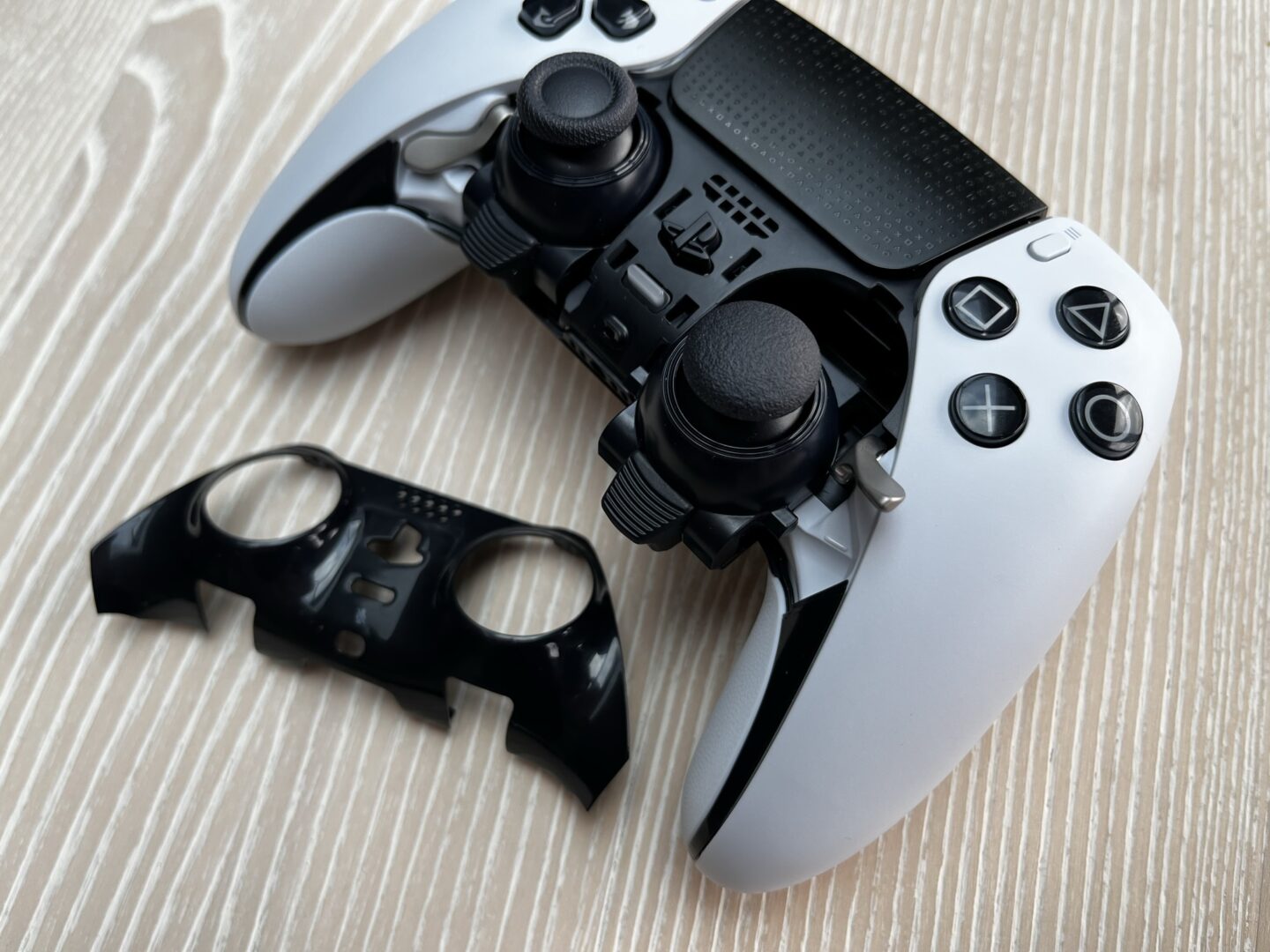 Review: DualSense Edge is the most premium PS5 controller yet | VGC