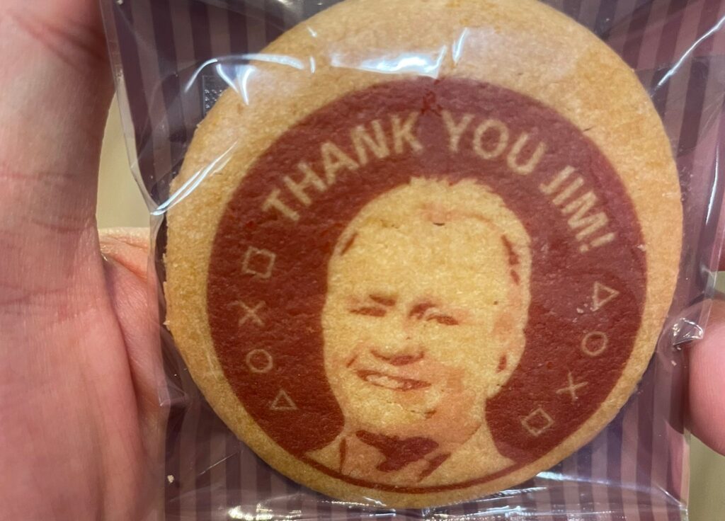 Outgoing PlayStation boss Jim Ryan presented with PS1-style PS5 at thank you party | VGC