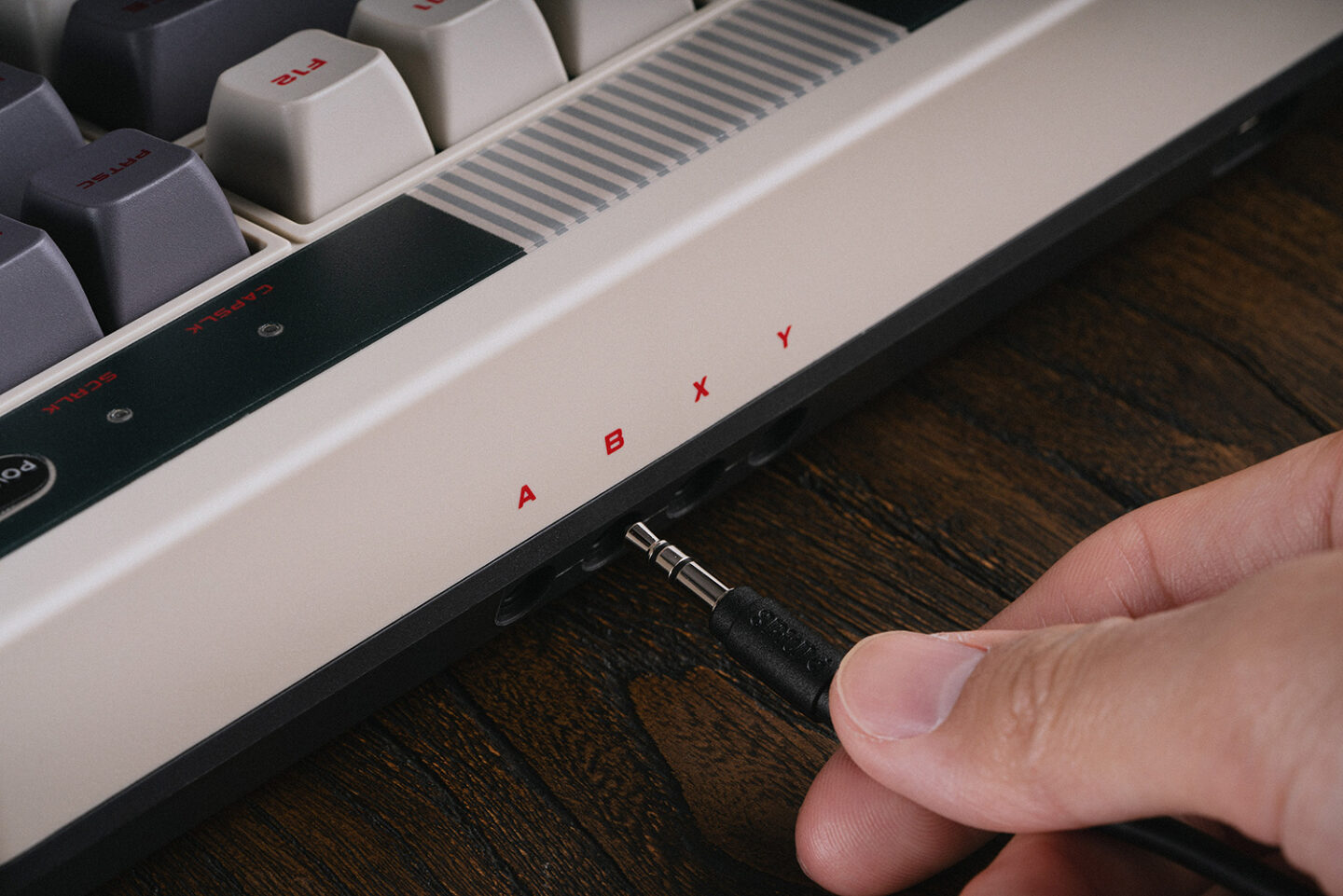 8BitDo’s retro Nintendo keyboards are big, bold fun | VGC