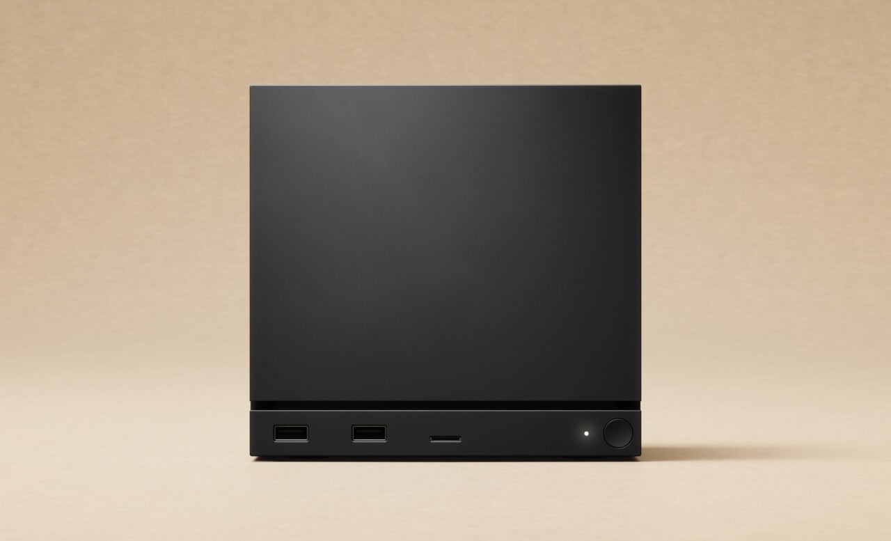 Modder creates the Ningtendo PXbox 5, a 3-in-1 console combining PS5 ...