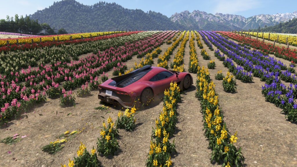 Xbox multiplayer and live service games will still be multiplatform ...
